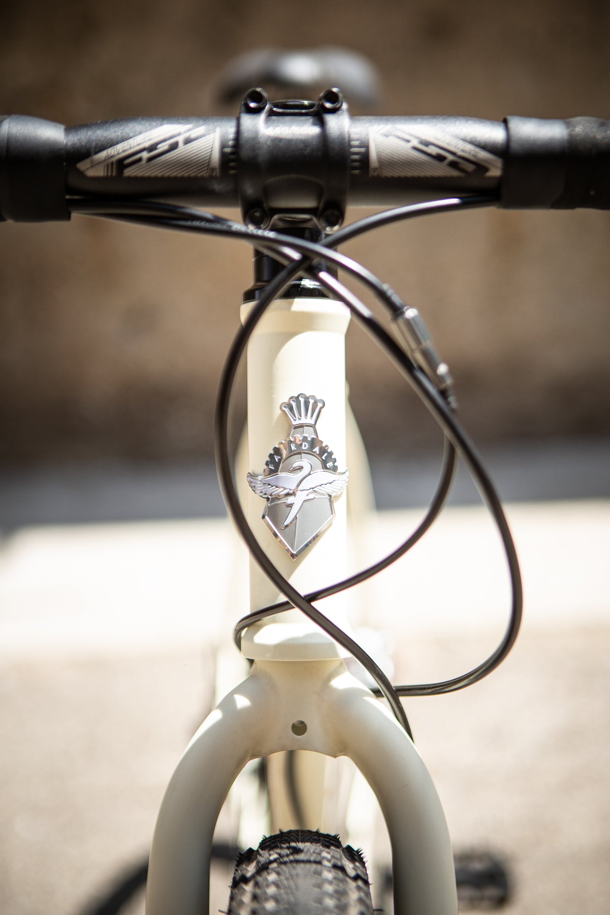 Fairdale Weekender Nomad (Matte Classic White in S-XL) | Fairdale Bikes